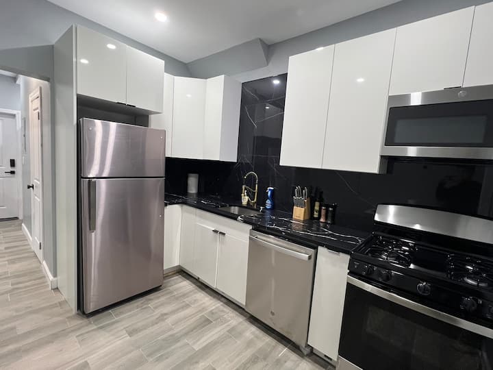 Modern 3br Apt 15 Min From Nyc - Union City, NJ
