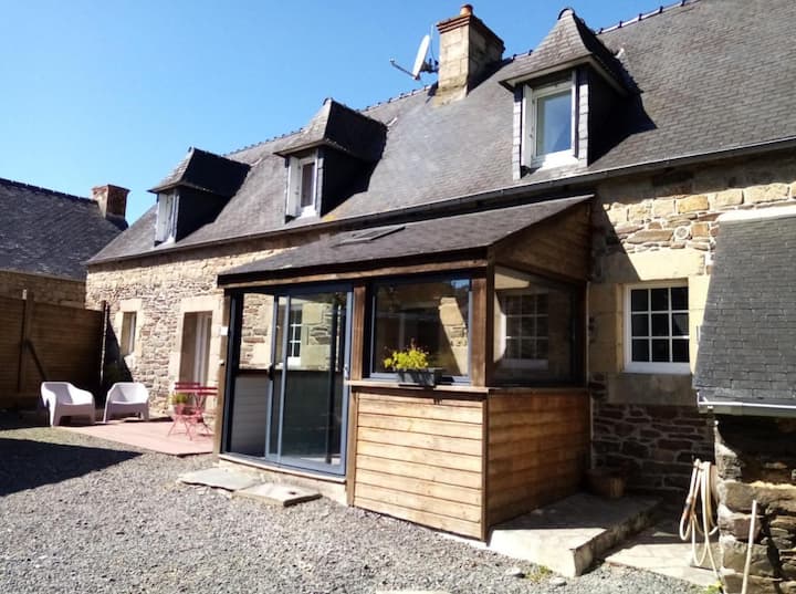 Gîte Keranglaz - Maison Bretonne Proche Des Plages - Lannion