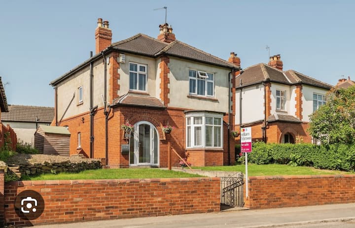 Close To City Centre - Wakefield