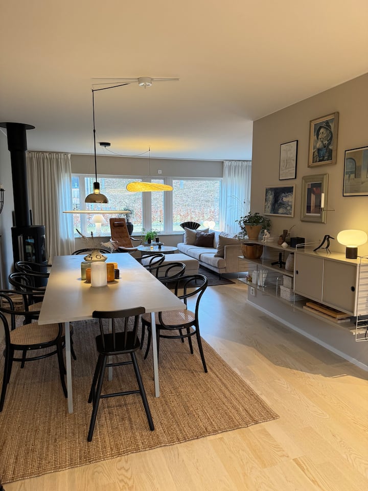 Modernt Nybyggt Hus I Hovslätt, Jönköping - Jönköping