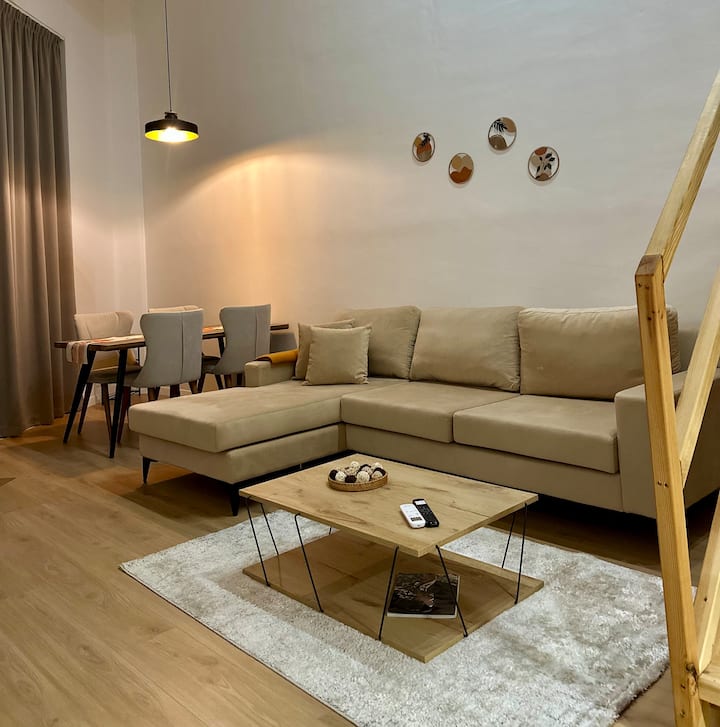 Luxury Loft Near City Center - 地拉那