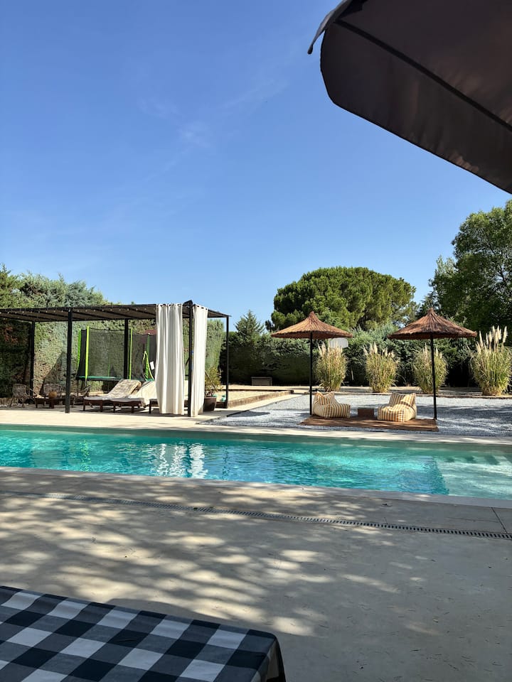 Chalet De Diseño Con Piscina. - Valdemorillo