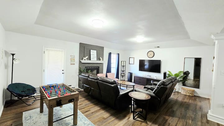 5 Bdr/2.5 Bath In S. Abilene W/ 7 Beds/ 3tvs/yard - Abilene