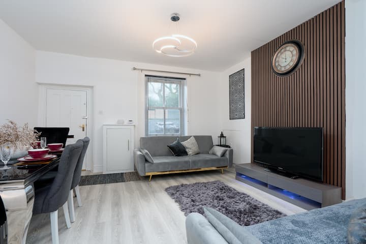 Nelson-long Stay-contractor-parking-wifi-sleeps 6 - Burnley