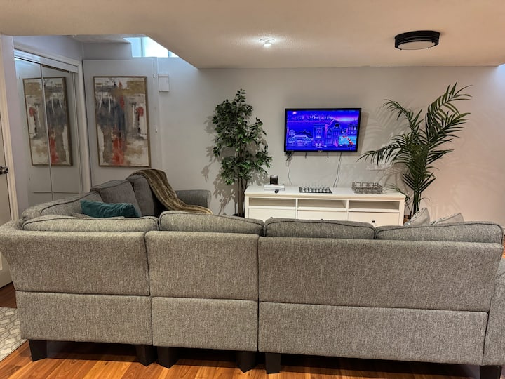 Comfortable Family Home - Vaughan