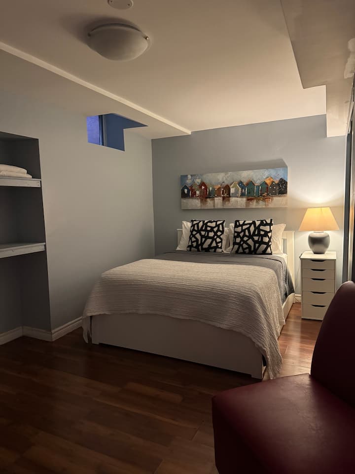 Comfortable Family Home - Ontario