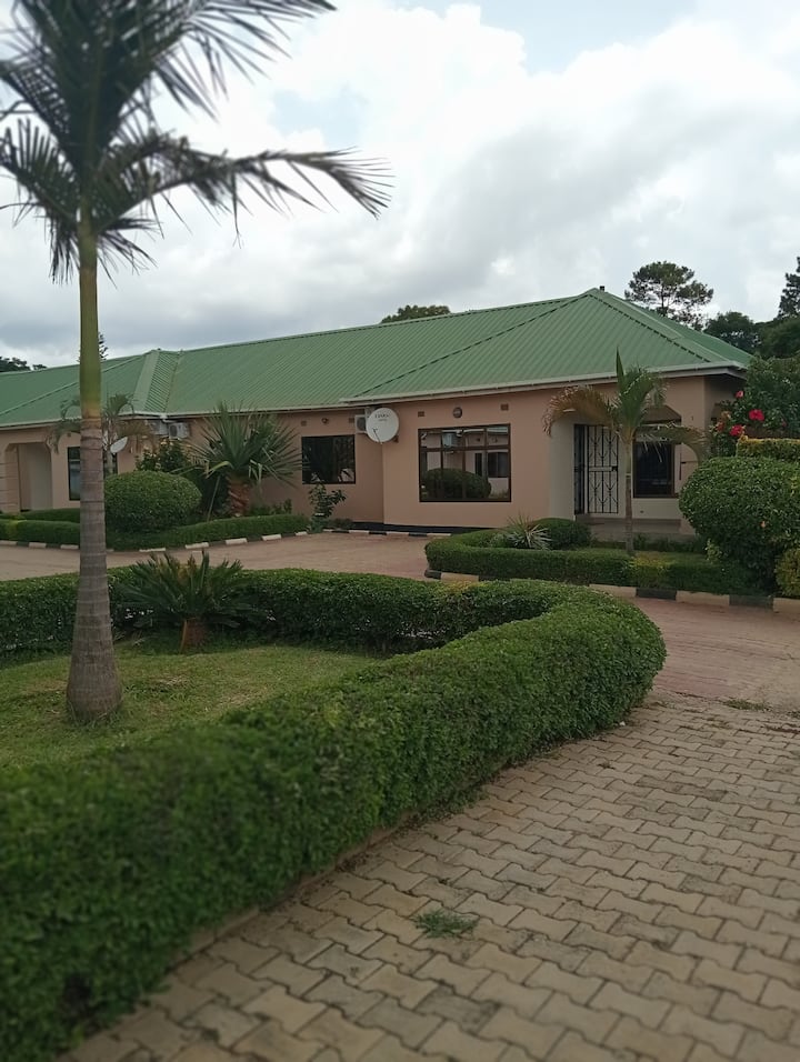 Cosy Appartments Near Granddadys - Lusaka