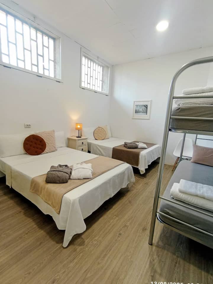 Habitación Privada  6 Personas #108 - 馬德里