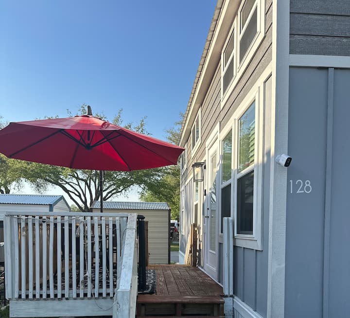Cottage Lakeland Florida - Lakeland, FL