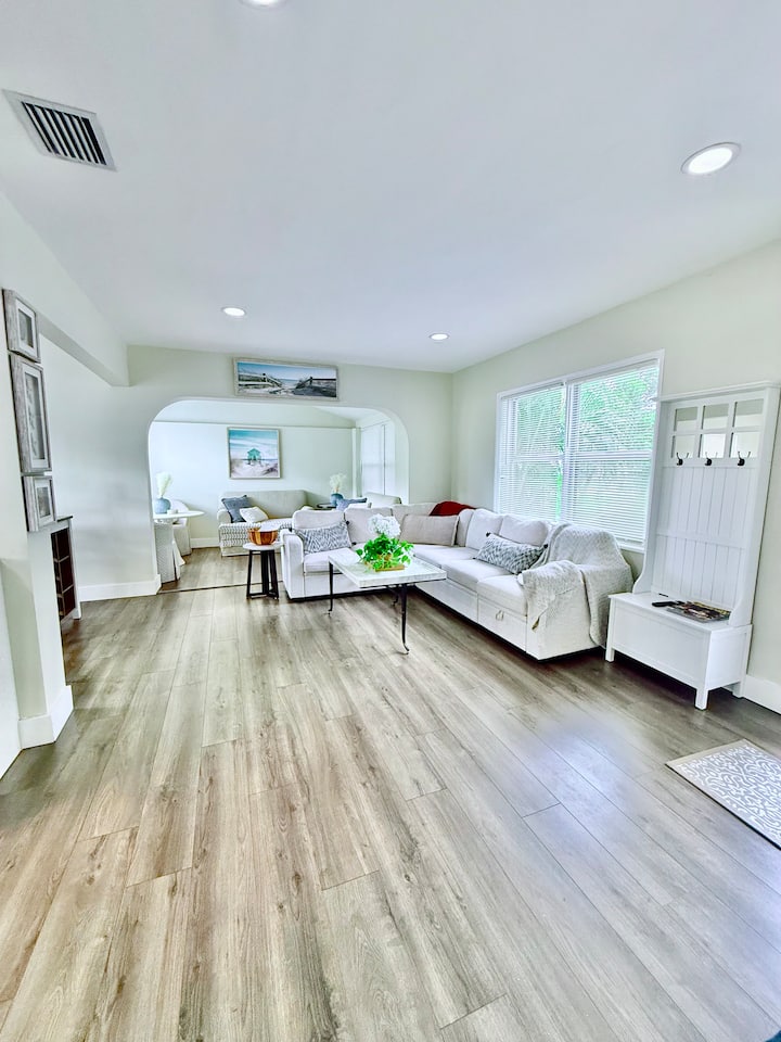 Steps From Atlantic Ave, Golf, Beach, Tennis, Luxe - Delray Beach, FL