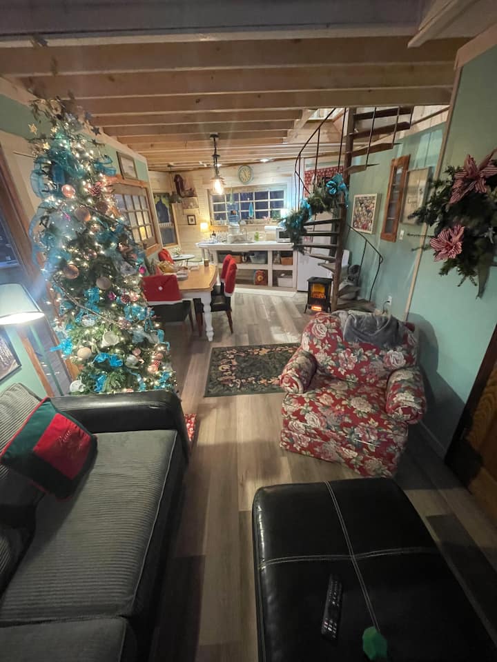 Hilltop Cottage - Nauvoo, IL