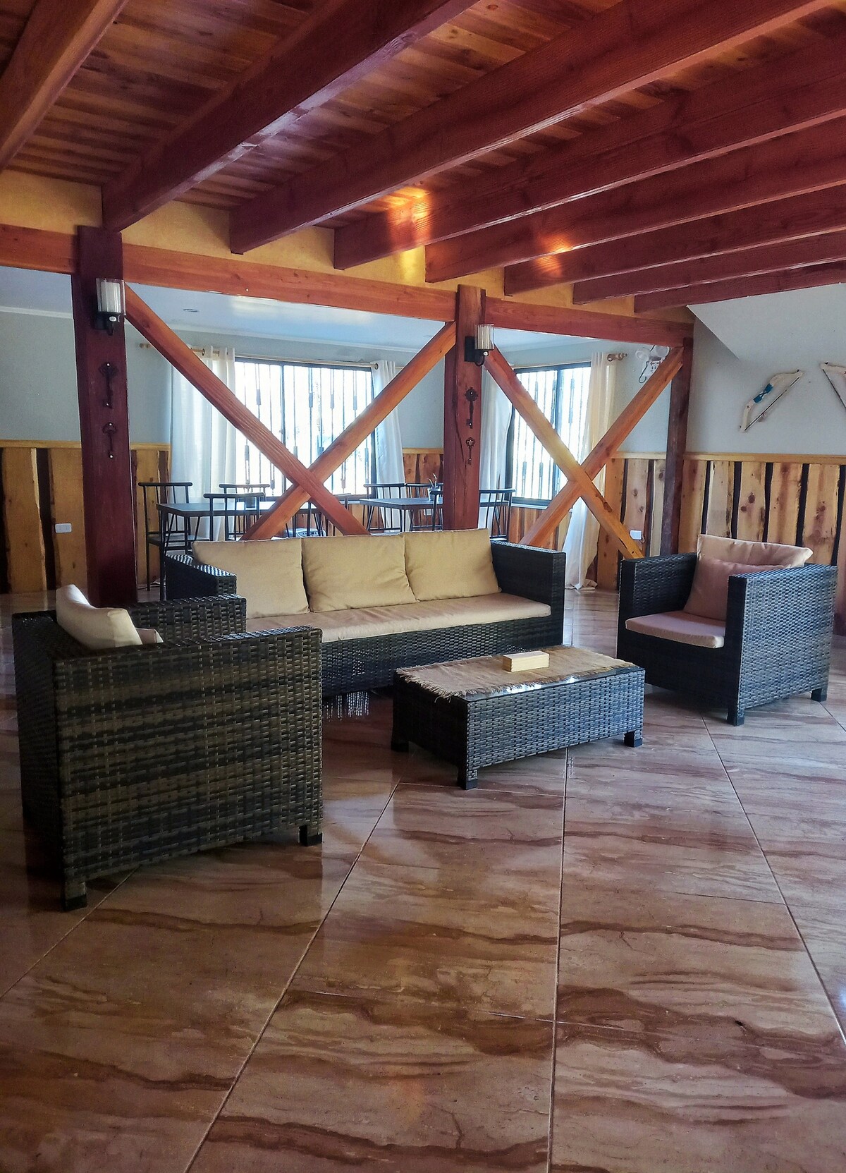 chambre quintuple avec salle de bain privée et petit déjeuner ...