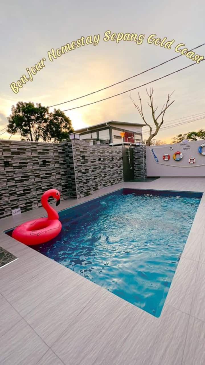 Bonjourhomestaysepang Pool 12pax - Bagan Lalang
