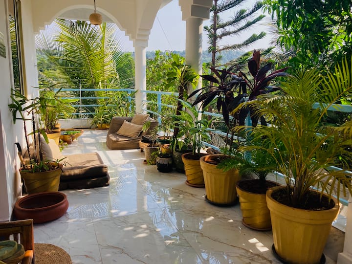 Hidden Haven, Eden In India ! - India