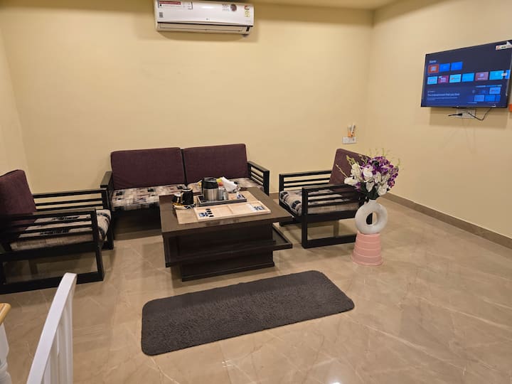 Homlee-legacy 3bhk Flat In Central Del-lift - Delhi