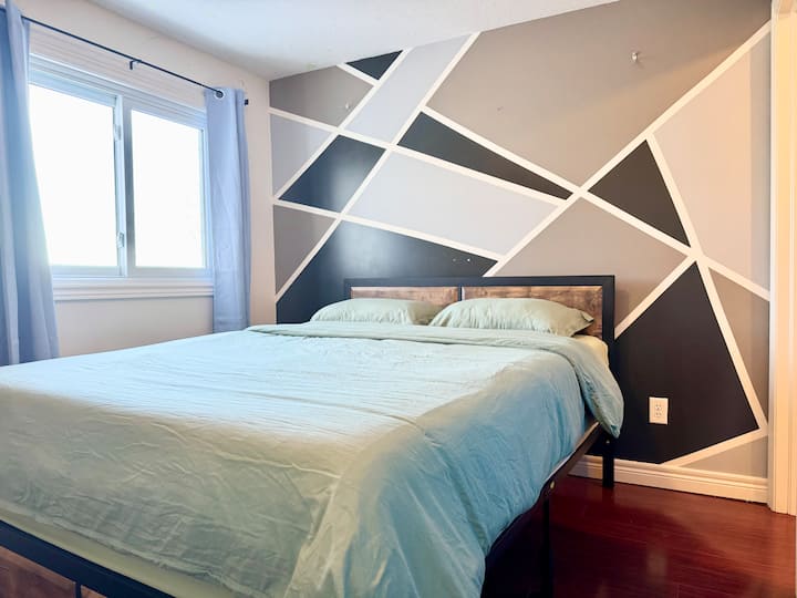 Bright & Cozy - Private Bedroom - St. Jacobs