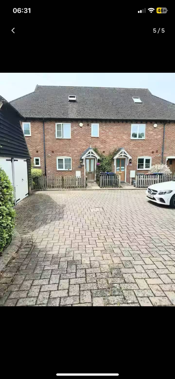 Morden, Fun And Spacious - Whitstable