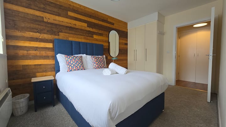Charming Newly Renovated 2 Bed With Free Parking. - Galway