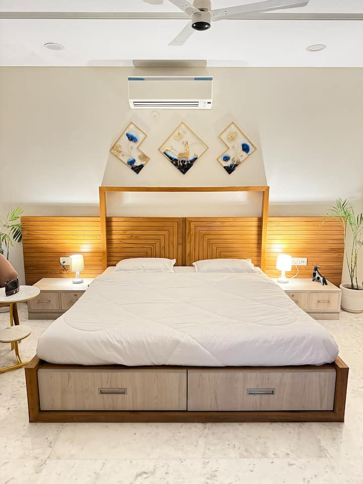 Penthouse With Scenic Terrace - Jaipur