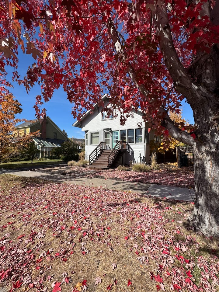 A Skyline Suite - Klamath Falls, OR