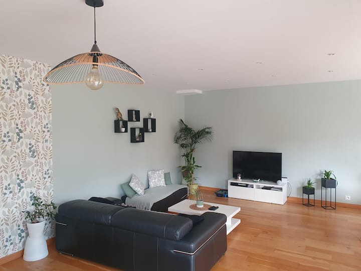 Maison Idéalement Située - Bédée