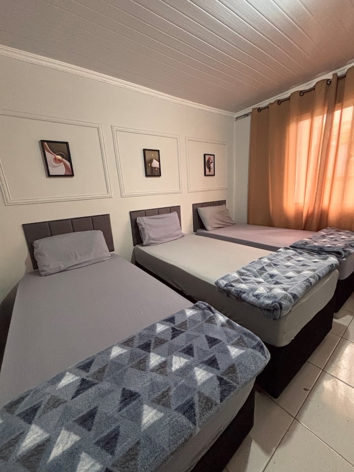 Casa P/ 6 - Box/industrial Apucarana Pr - Apucarana