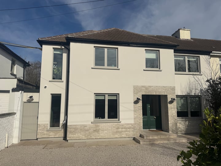 Spacious 4-bed Family Home - Dublin