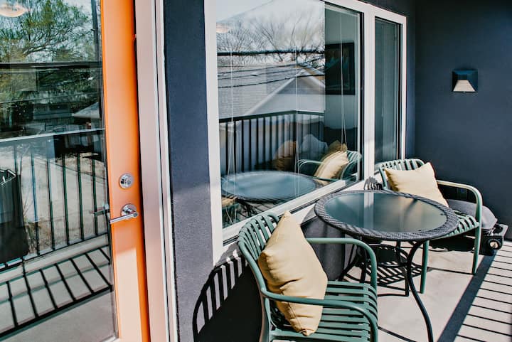 The Avenue Suite - Regina