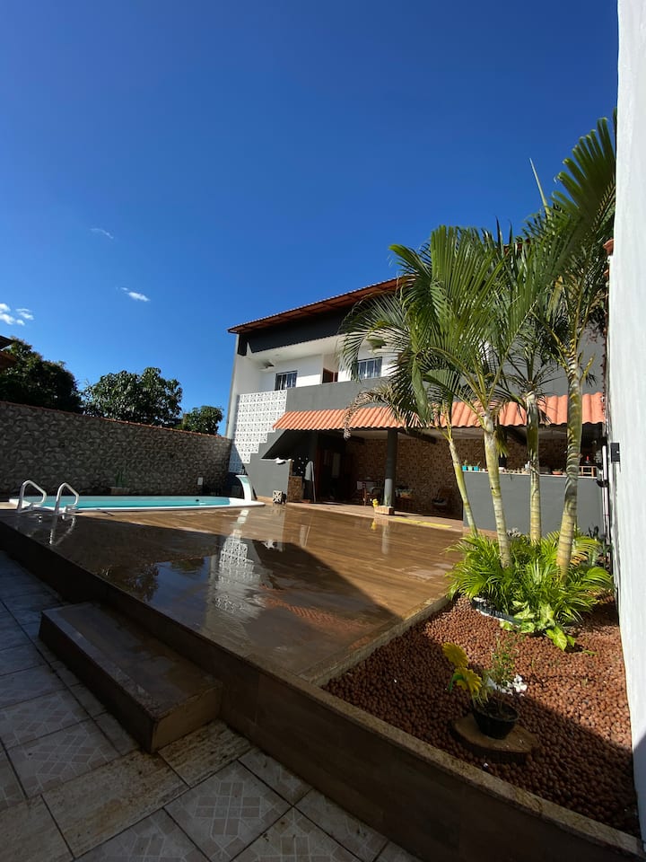 Casa Espaçosa Com Piscina E áRea - Vila Velha