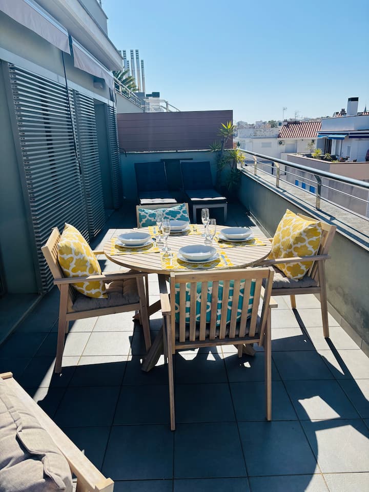 Baillie Penthouse Apartment With Beautiful Terrace - Sitges