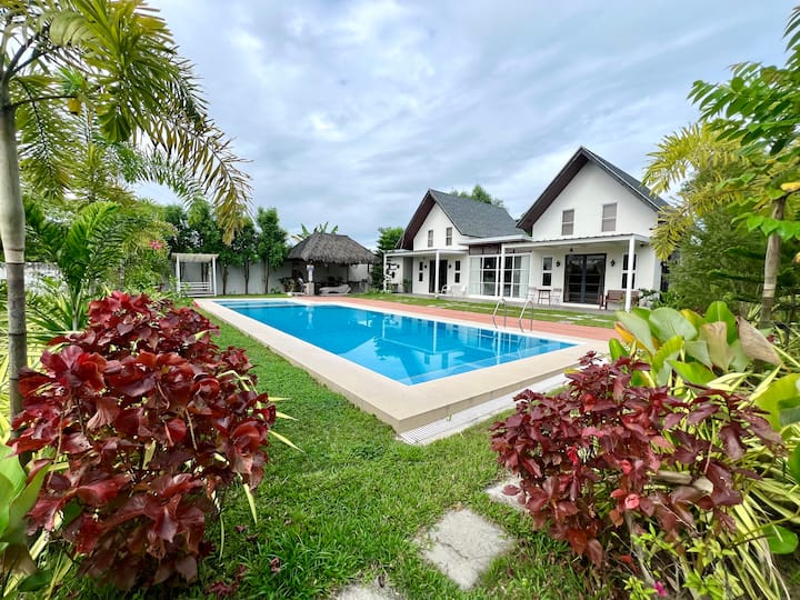 Cassandra Villas And Resort - Guagua