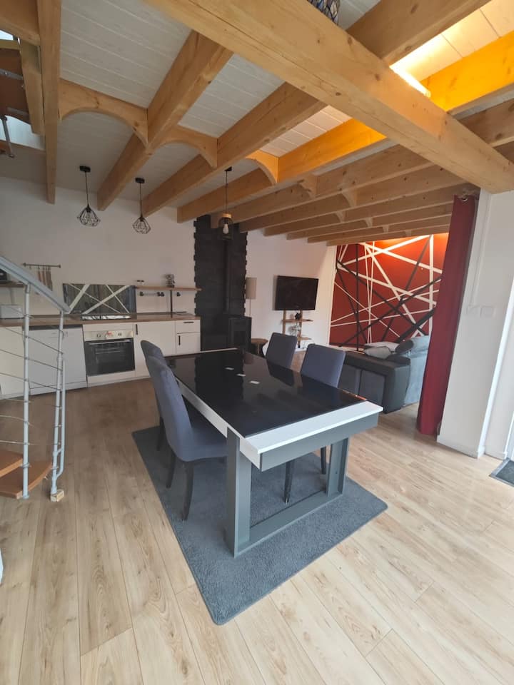 Maison Aux Portes De Paris. - Montreuil