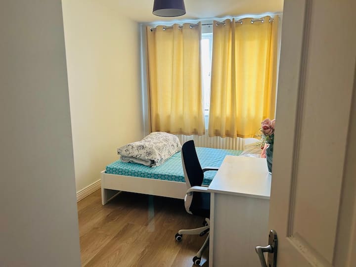 Room In Dublin - Dublin