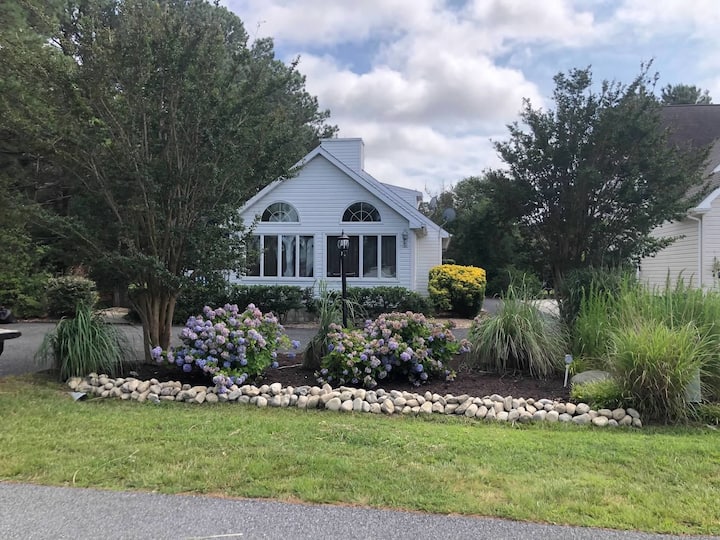 Coastal Charm Oasis! - Ocean Pines, MD