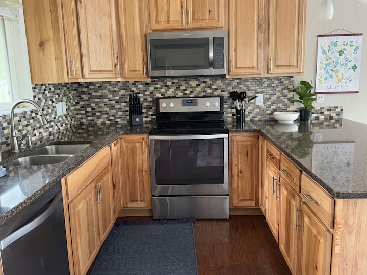 Valley Home2 On James Cbj1002374 - Juneau, AK