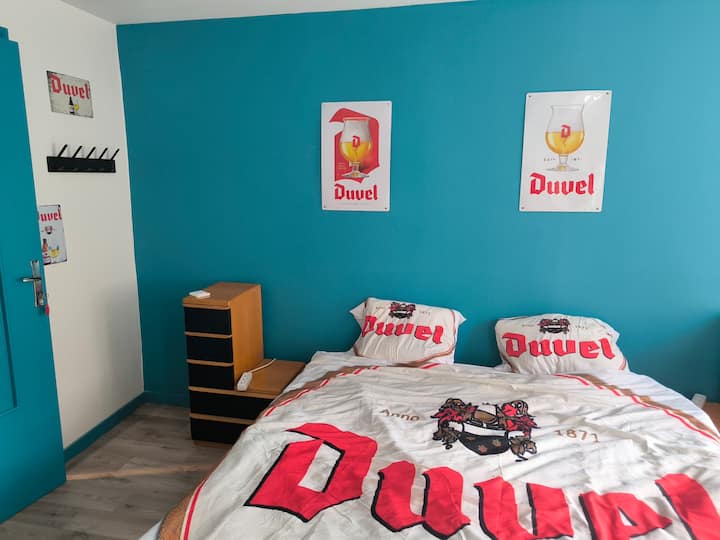 De Kamers Zijn Boven Het Belgisch Restaurant - Annonay