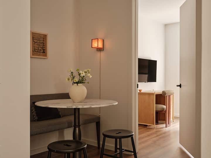 Mint House D.c. By Kasa | 2bd King And Queen - RFK Stadium - Washington