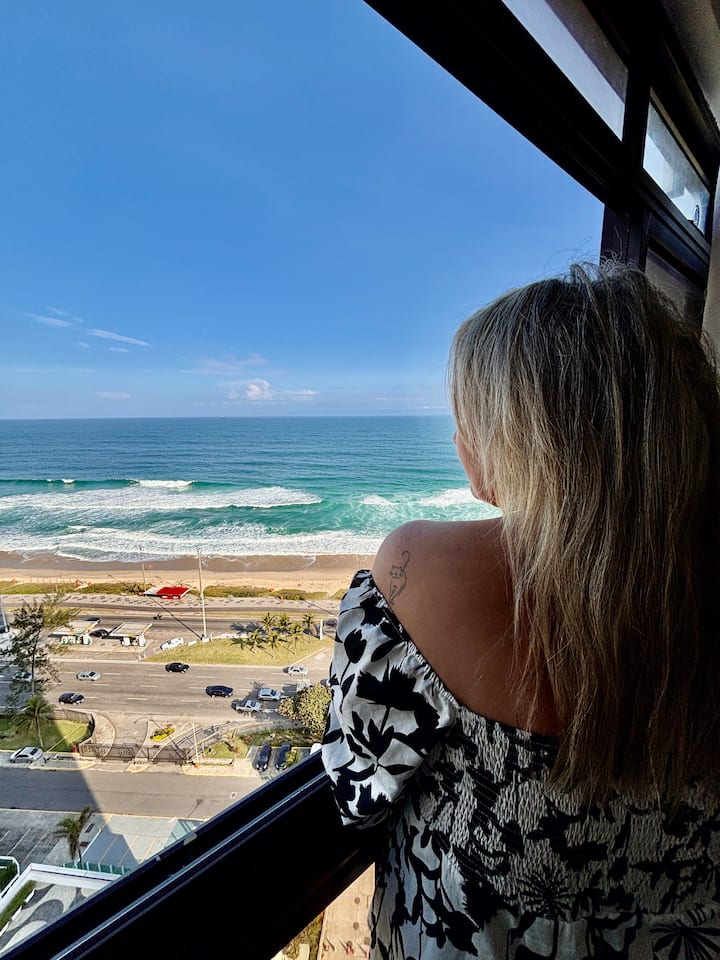 Frente Ao Mar Na Barra | Vista, Conforto E Charme - Rio de Janeiro