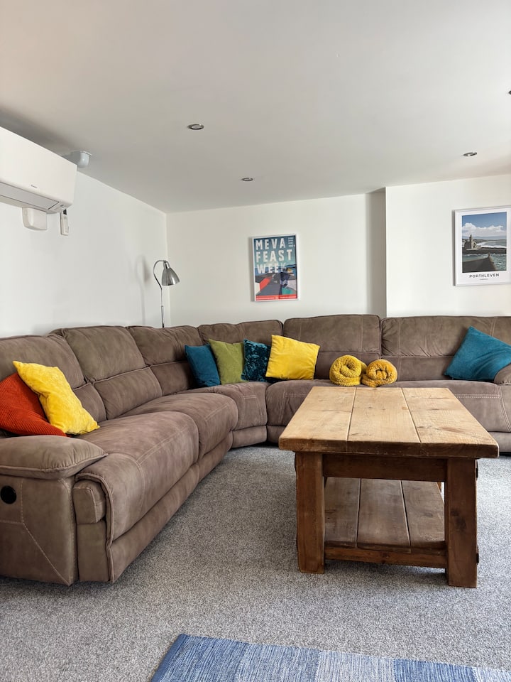 Apartment 2 
Fore Street
Mevagissey - Mevagissey