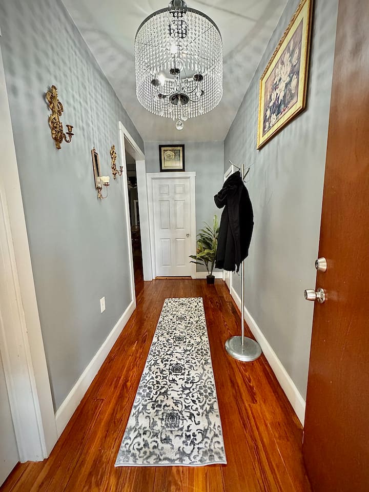 Luxurious&spacious, Cozy Room Minutes From Airport - Everett, MA