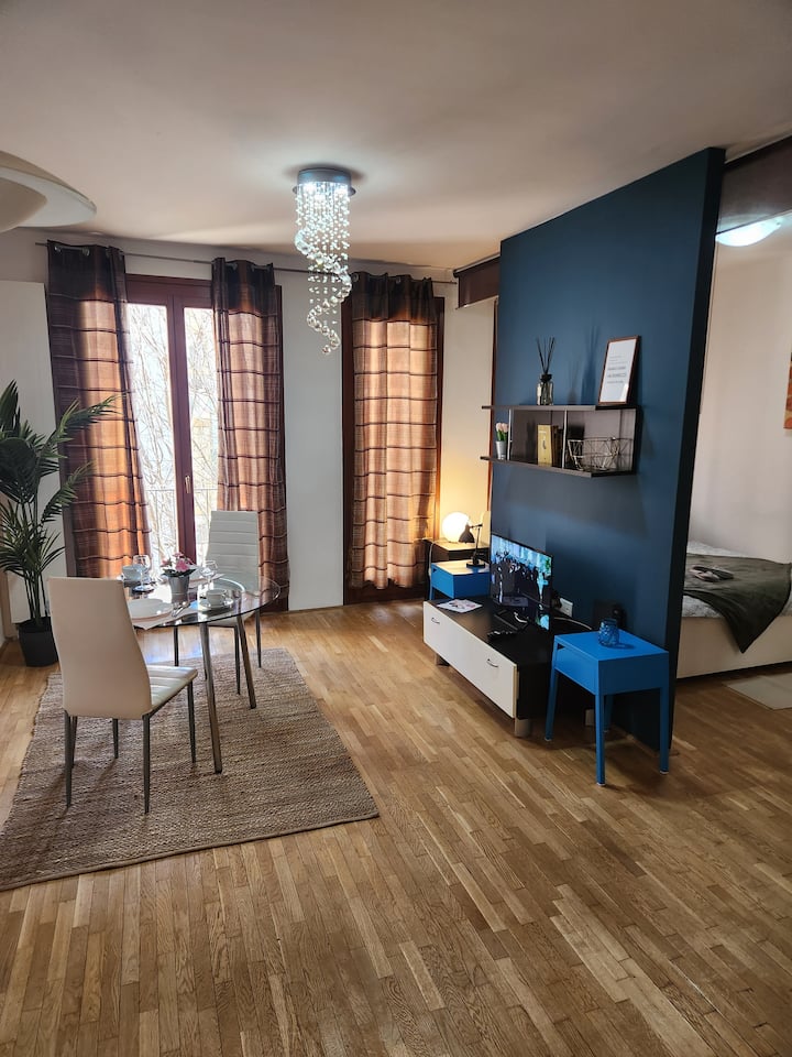 Kazinczy 9 - Budapest