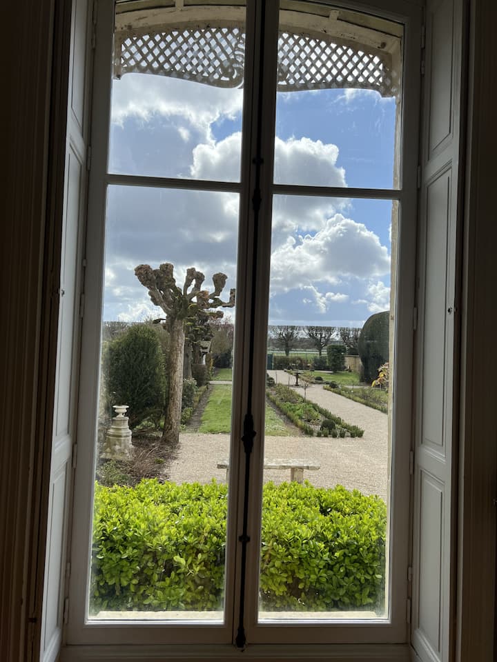 Le Jardin De L'hippodrome, Parking Gratuit, Jardin - Chantilly