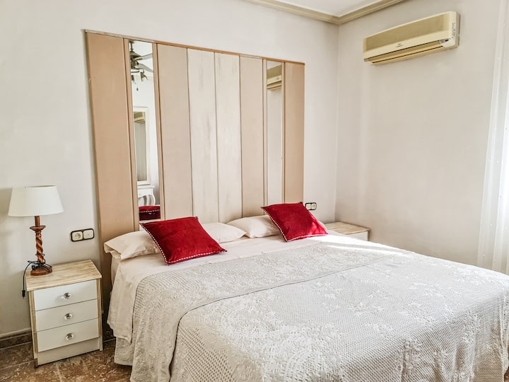 Chalet Con Piscina Cerca De La Playa - La Zenia