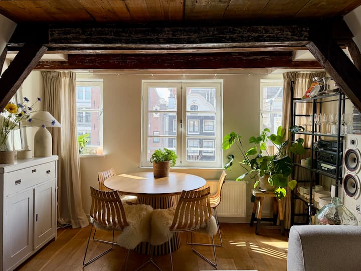 Klassiek Grachtenhuis In Amsterdam - Amsterdam