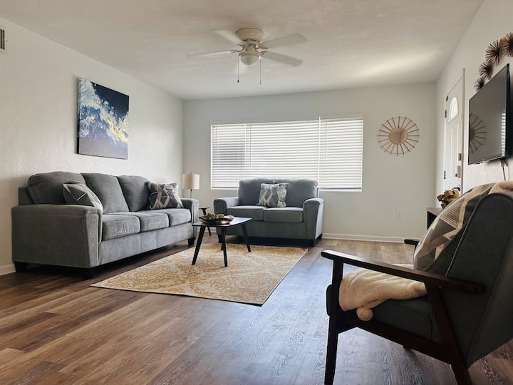 Relaxing 2br Home-minutes To Downtown And Beaches - Venice Beach, FL