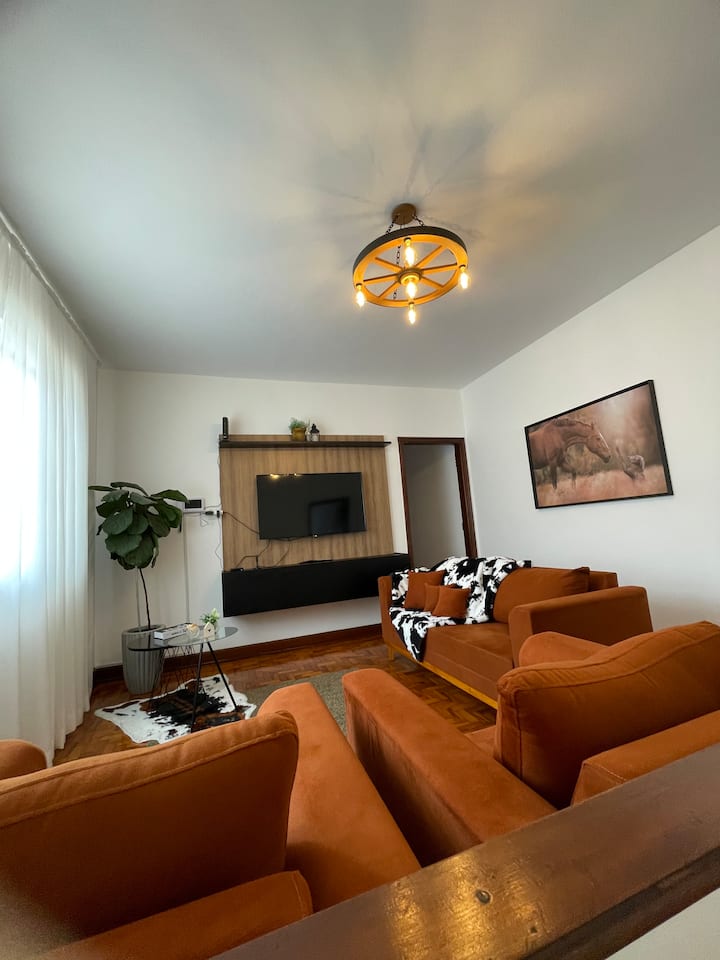 Estilo Fazenda No Centro Com Vista Incrível - Poços de Caldas