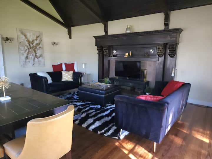 The Alameda Mansion~3 Bedroom/2 Bath~sc Univ - Santa Clara, CA