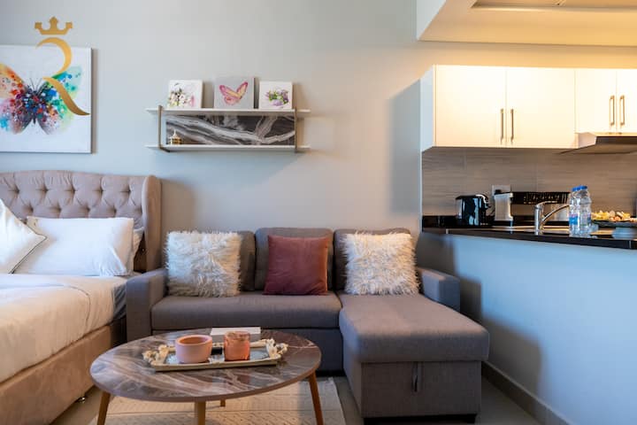 Soho Saadiyat Studio | Chic Luxe Retreat - Abou Dabi