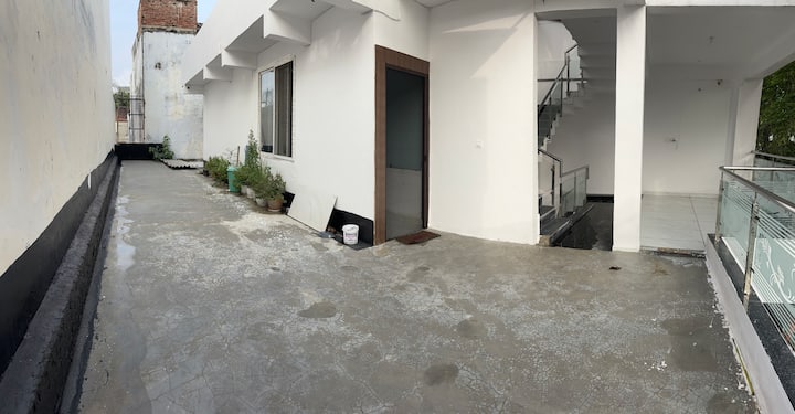 One Bhk Setup In Prime Location - Lucknow