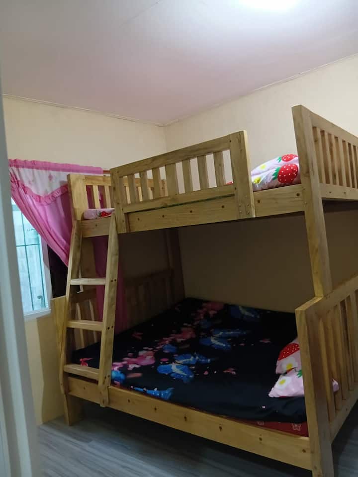 A Simple Home In Hugom - Laiya